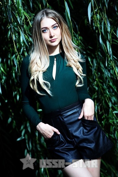 Nice lady Viktoria from Khmelnytskyi, Ukraine: I am beautiful, active, educated, talented ...