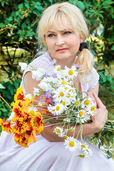 Hot lady Svetlana from Chernigov, Ukraine: I am a serious lady who really wants to have a strong ...