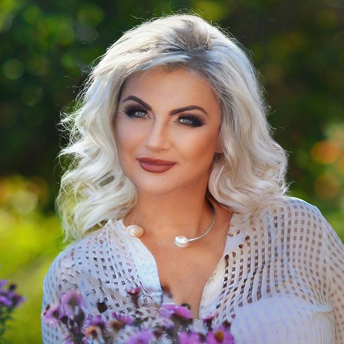 Nice miss Anna from Kharkov, Ukraine: I am romantic and I believe that ...